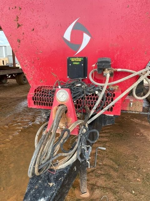 Rovic RL10 000 precision spreader | Farm Implements | Catalogue | Rudi ...