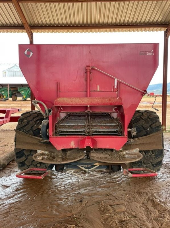 Rovic RL10 000 precision spreader | Farm Implements | Catalogue | Rudi ...